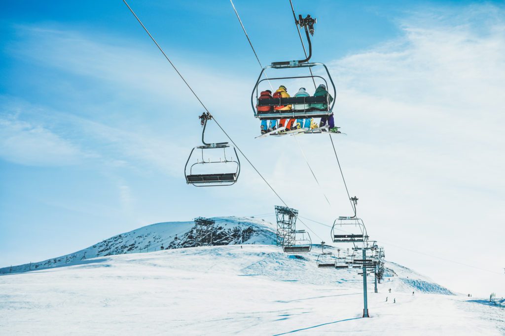 Vail vs. Aspen - What's the Difference? - JetsetChristina